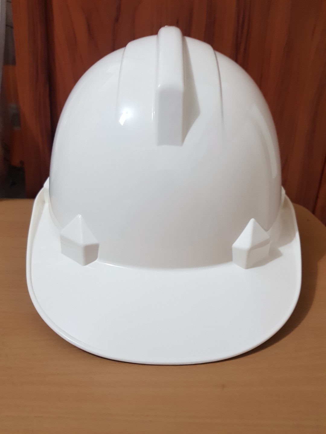 Heavy duty HARD HAT, Men's Fashion, Watches & Accessories, Caps & Hats ...