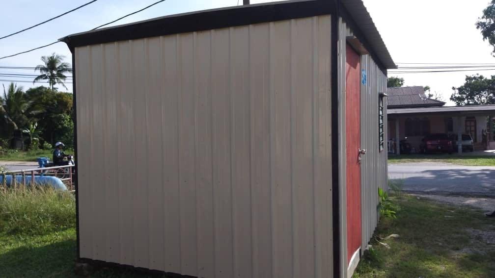 Kabin kontena, Furniture & Home Living, Home Decor, Carpets, Mats ...