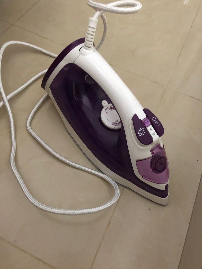 Philips Steam Iron, TV & Home Appliances, Irons & Steamers on Carousell