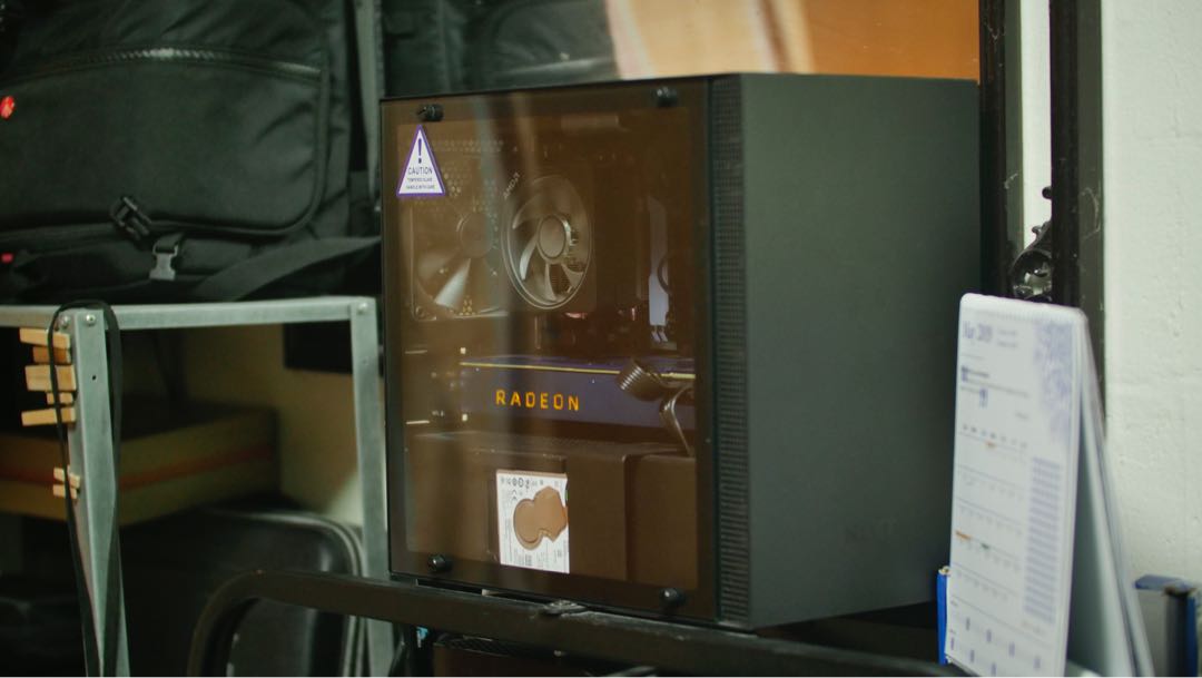 Custom PC NZXT H200 mini ITX Case ASRock Fatal1ty X470 ITX Ryzen 7 ...