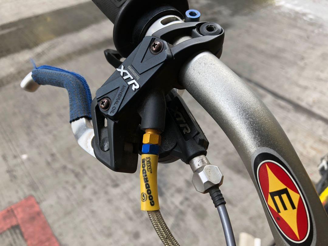 Legendary Giant ATX One DH, Sports Equipment, Bicycles & Parts ...