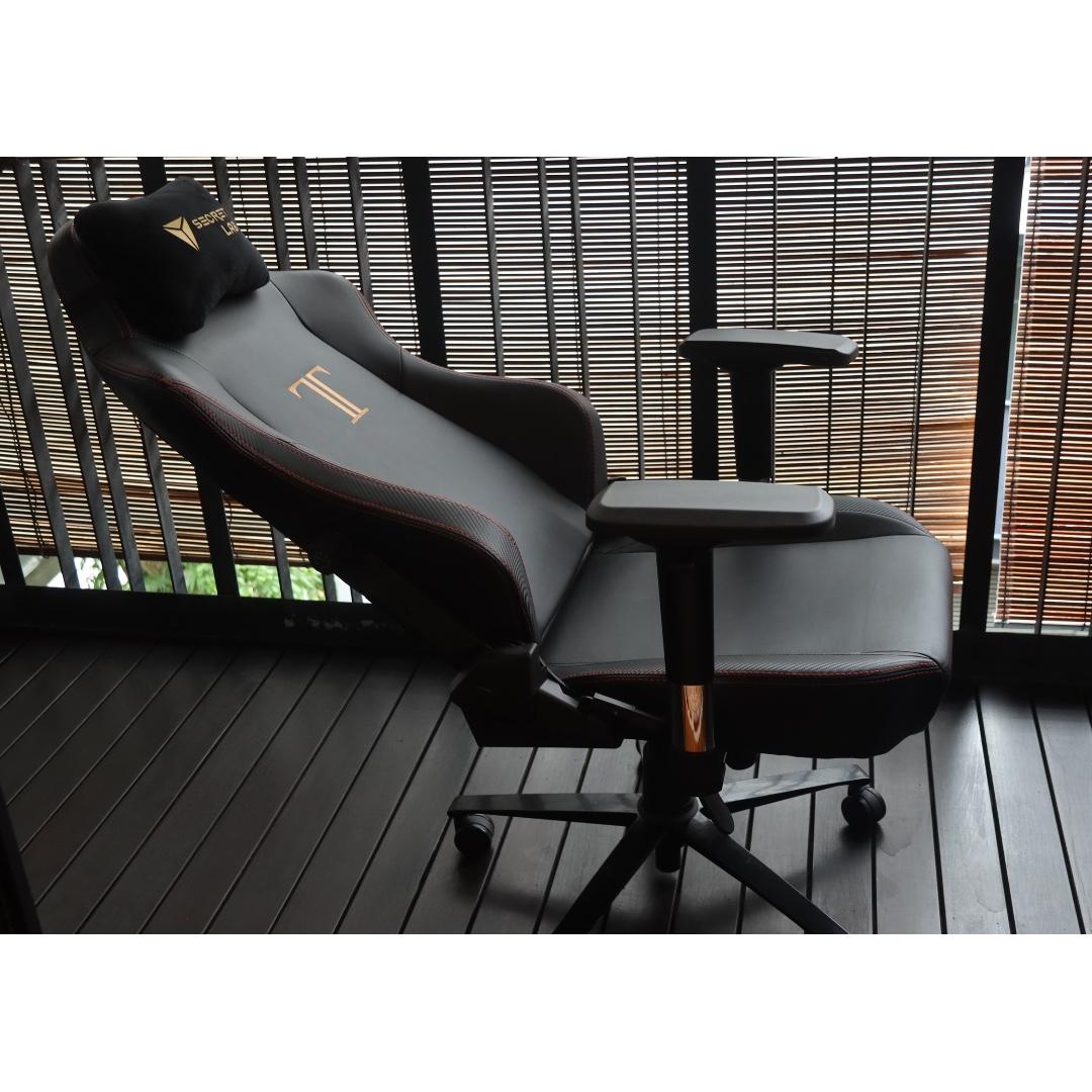 Oversized Secretlab TITAN Gaming Chair, Furniture & Home Living ...