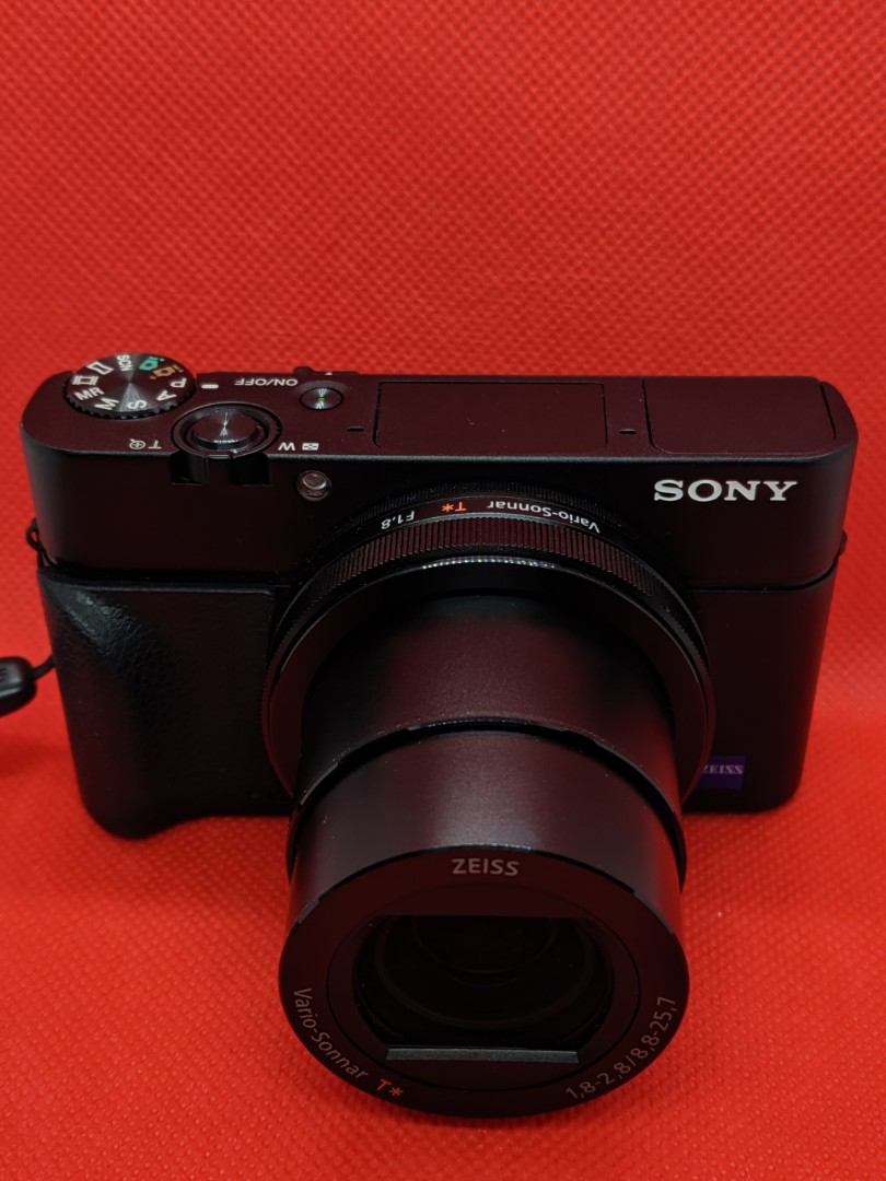 Sony rx100 iii, Photography, Cameras on Carousell