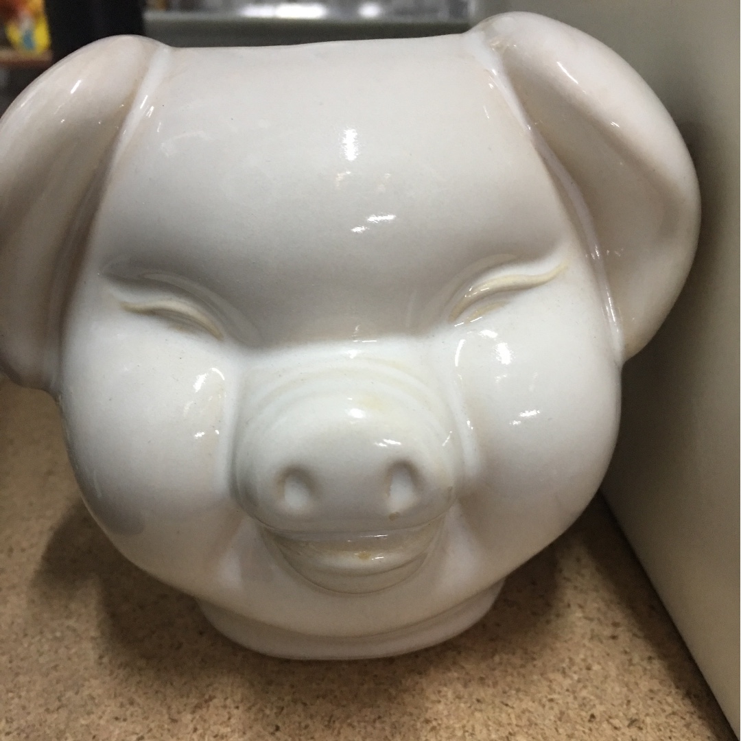 Repriced!! Pig Oil Diffuser, Babies & Kids, Baby Nursery & Kids ...