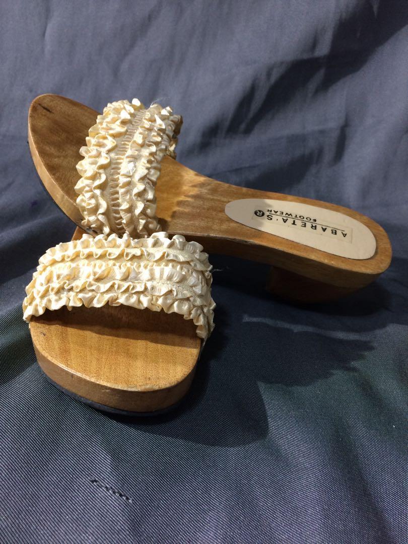 Trendy Bakya, Women's Fashion, Footwear, Shoe inserts on Carousell