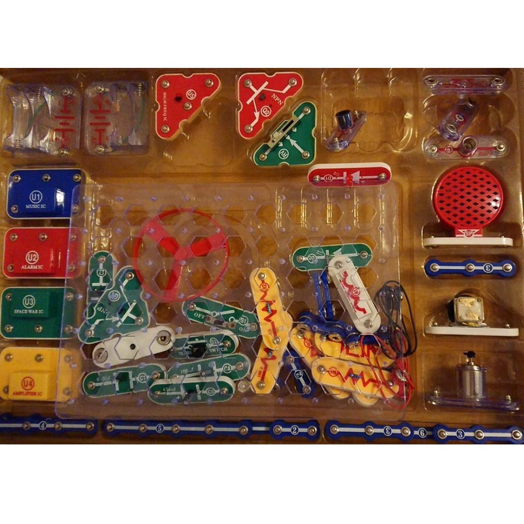 Electronics Snap Circuit Learning Kit, Hobbies & Toys, Toys & Games on ...