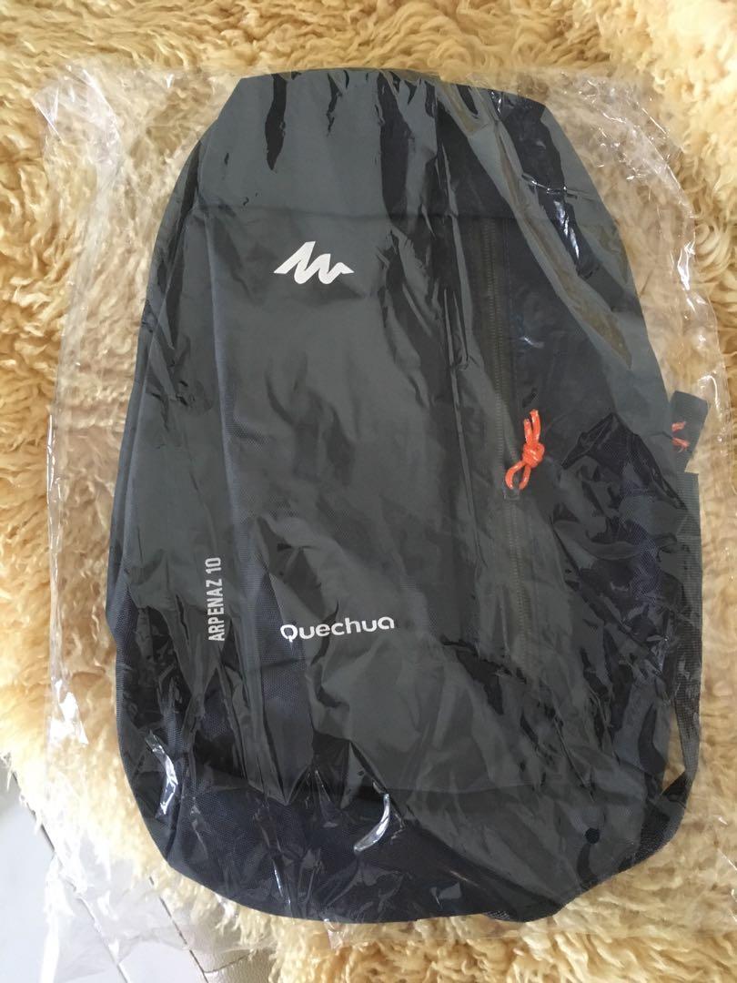 quechua small backpack black