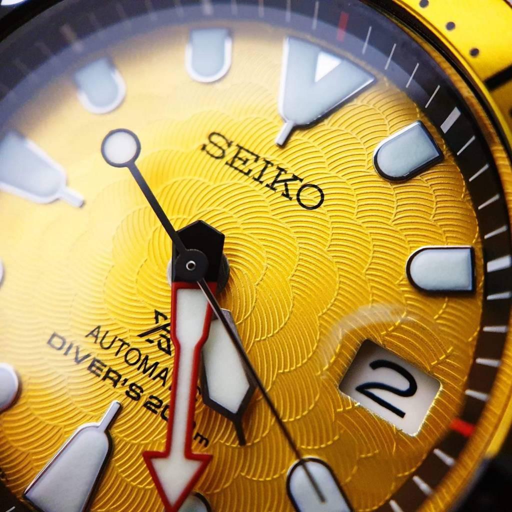 Seiko Mini Yellow Turtle SRPD19k, Men's Fashion, Watches & Accessories ...