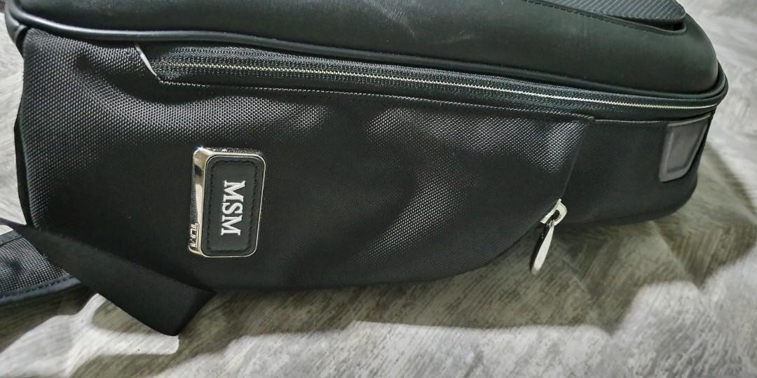Tumi Larson Backpack, Men's Fashion, Bags, Backpacks on Carousell