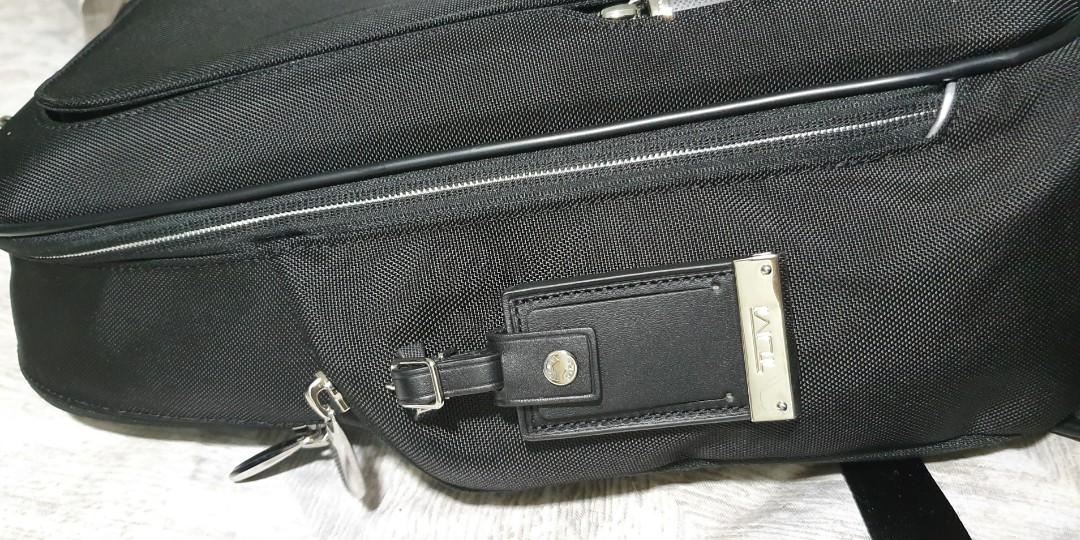 Tumi Larson Backpack, Men's Fashion, Bags, Backpacks on Carousell