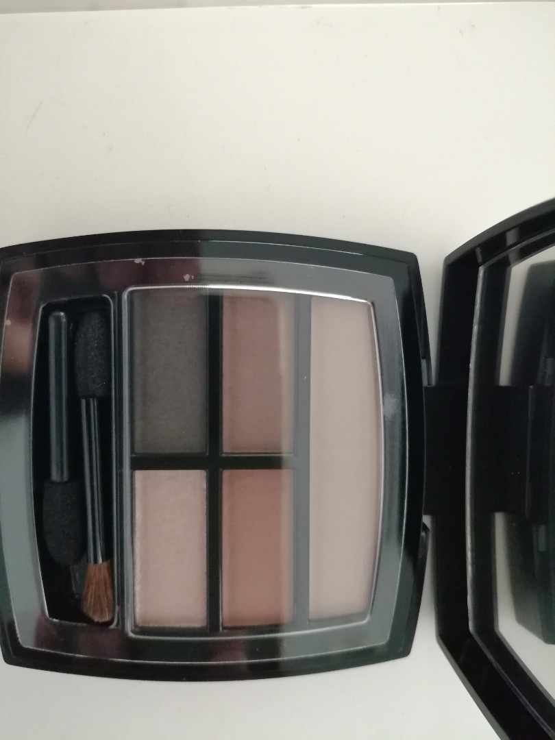 Chanel pallet, Beauty & Personal Care, Face, Makeup on Carousell