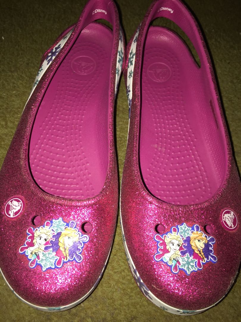 Crocs original J5, Women's Fashion, Footwear, Flats & Sandals on Carousell