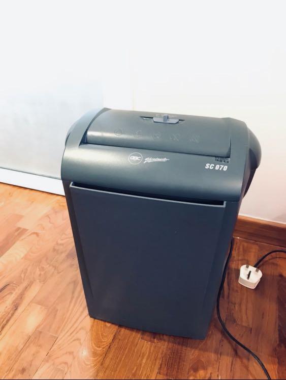 Paper Shredder - GBC SHREDMASTER STRIP CUT PERSONAL PAPER SHREDDER WITH ...