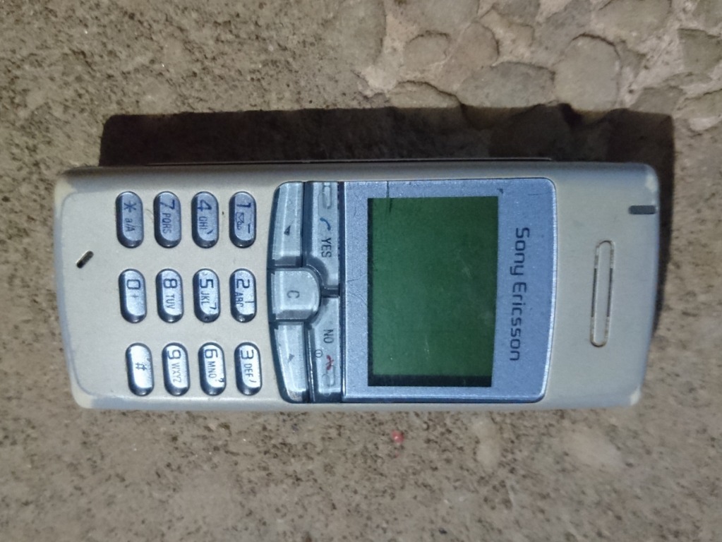sony ericsson t100 antik rare old basic features phone, Mobile Phones ...