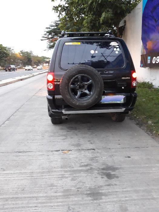 Isuzu crosswind xuvi, Cars for Sale on Carousell