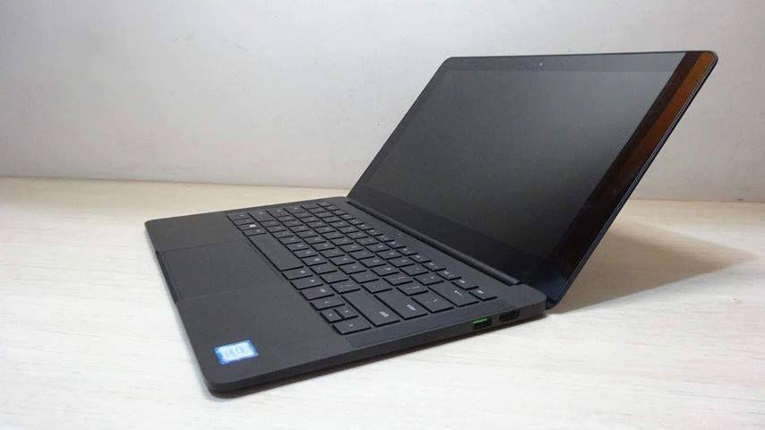 Razer Blade 12.5inch UHD 4K i7-7500u 16gb ssd 512gb Touchscreen ...