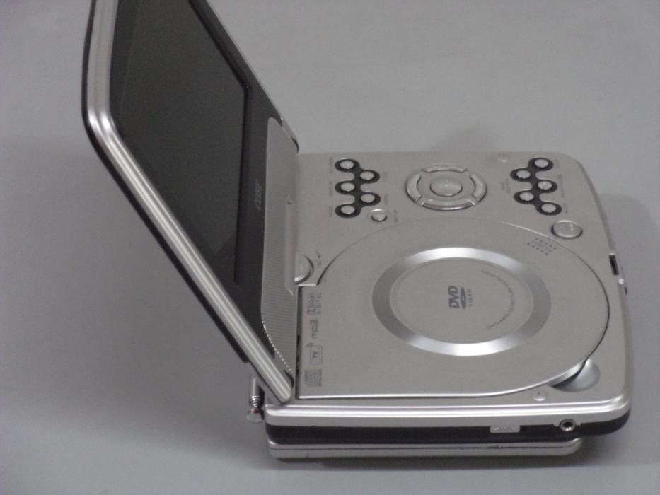 Coby 7" inches TFT Portable DVD Player with TV Tuner Swivel Screen ...