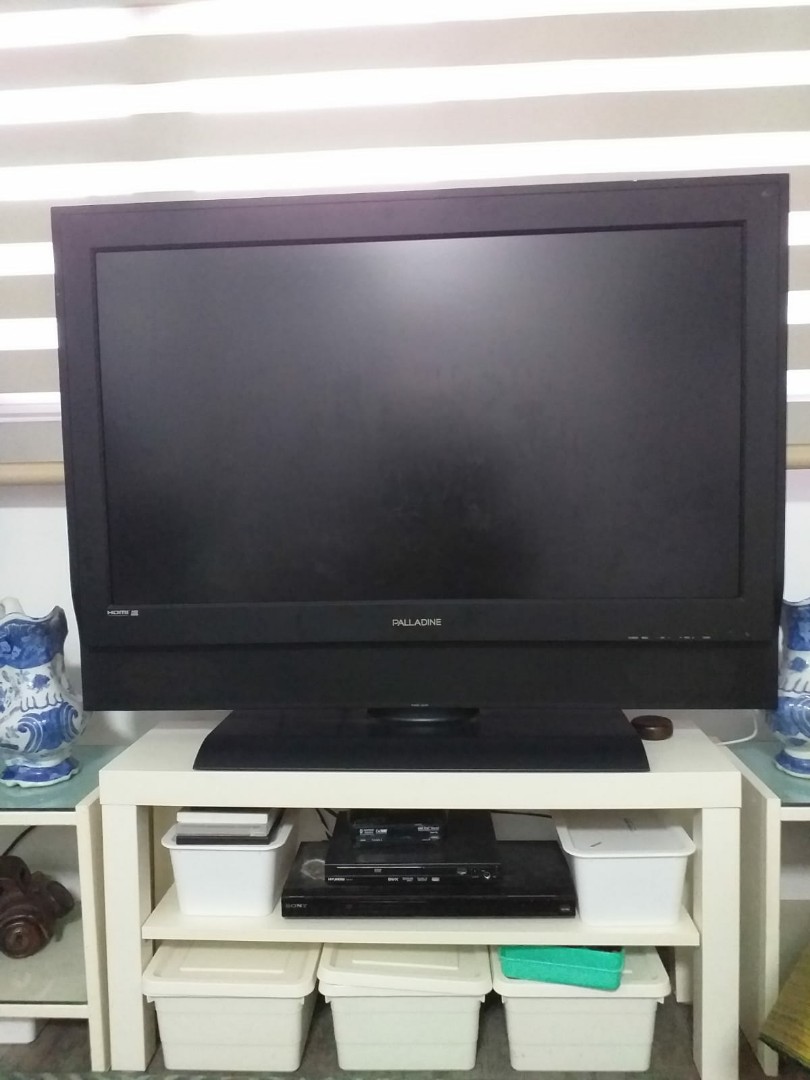 40" inch Palladine LCD TV (no remote), TV & Home Appliances, TV ...