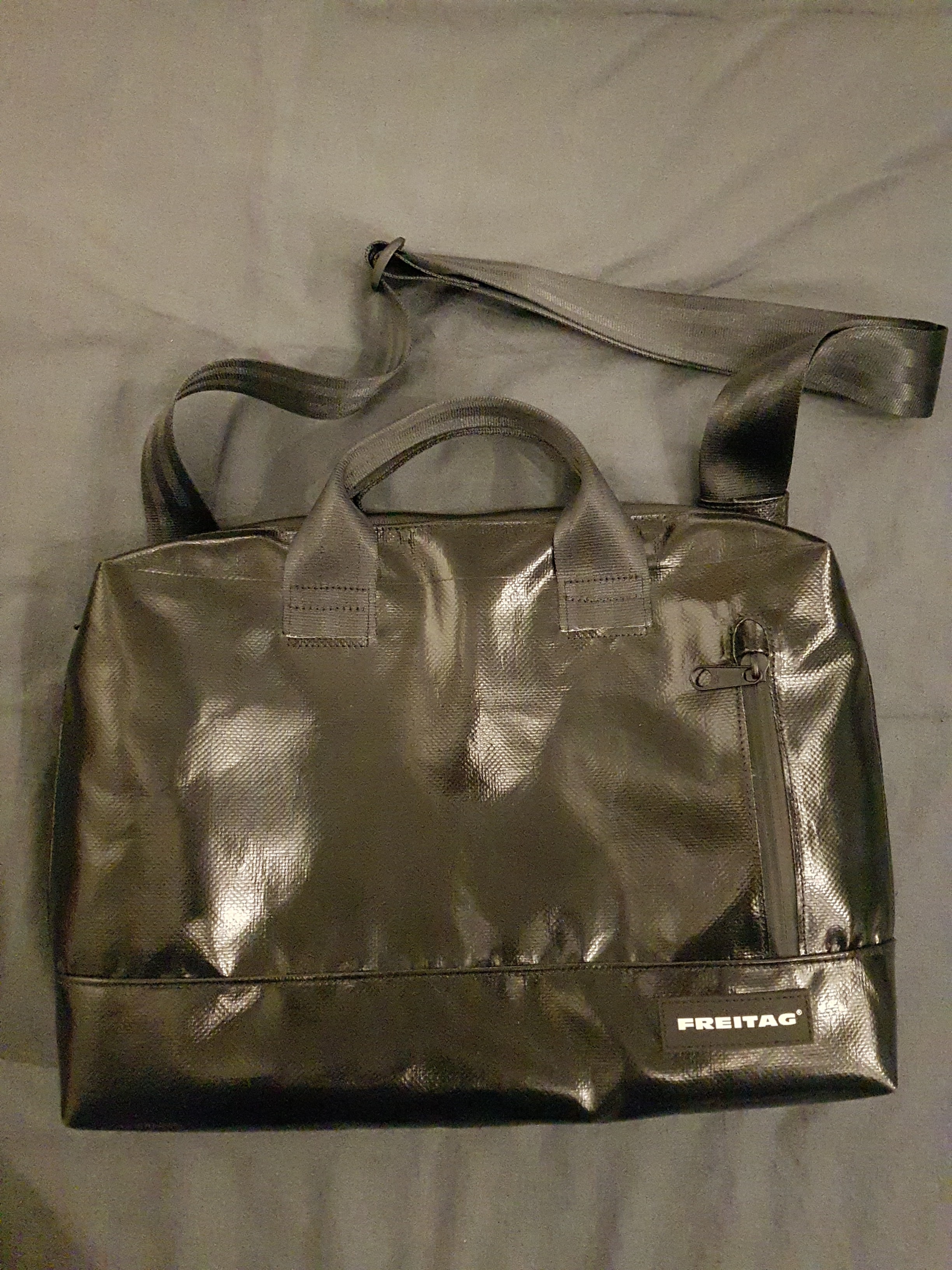 Freitag Moss Black rare, Men's Fashion, Bags, Briefcases on Carousell