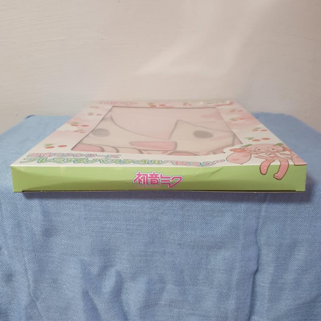 Hatsune Miku Series - Premium Bath Towel "Sakura Miku", Everything Else ...