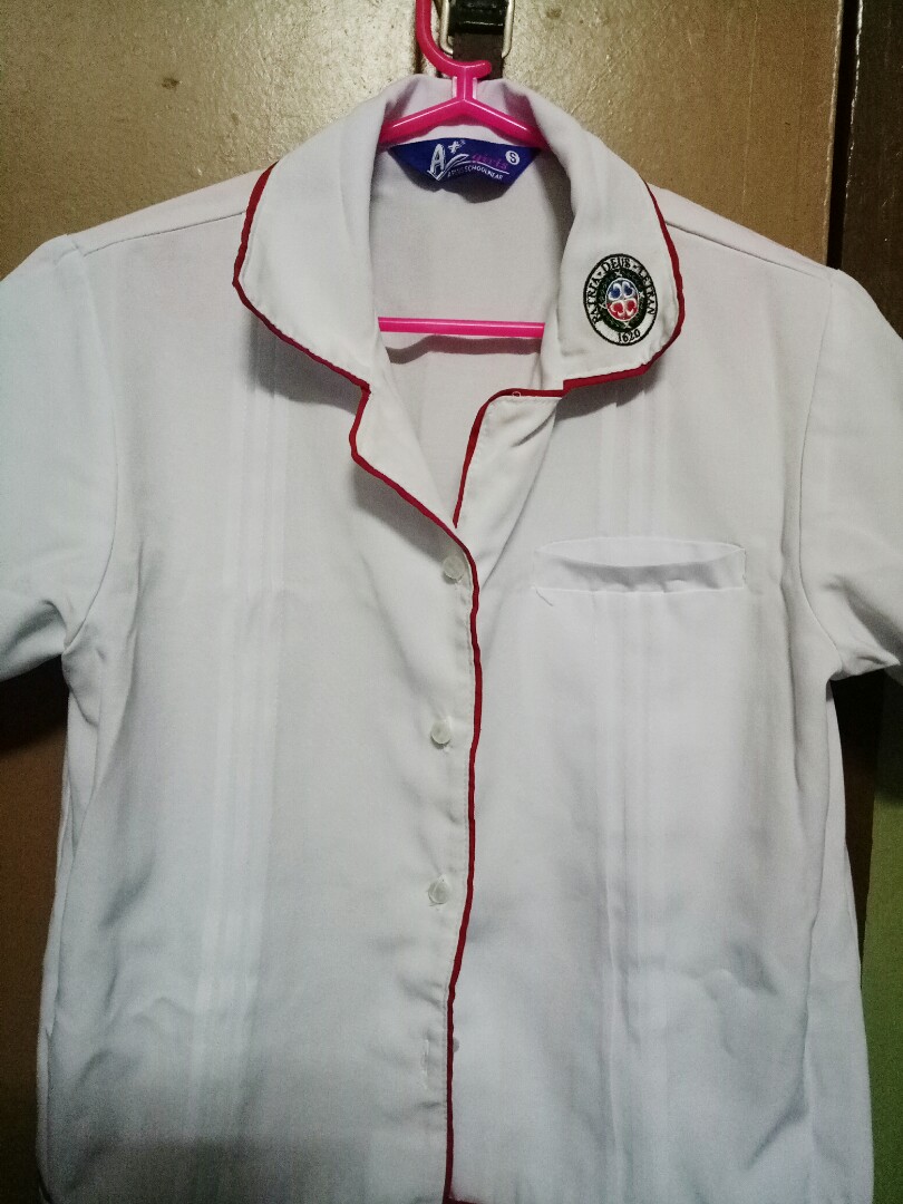LETRAN UNIFORM!!, Looking For on Carousell