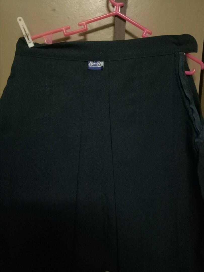 LETRAN UNIFORM!!, Looking For on Carousell