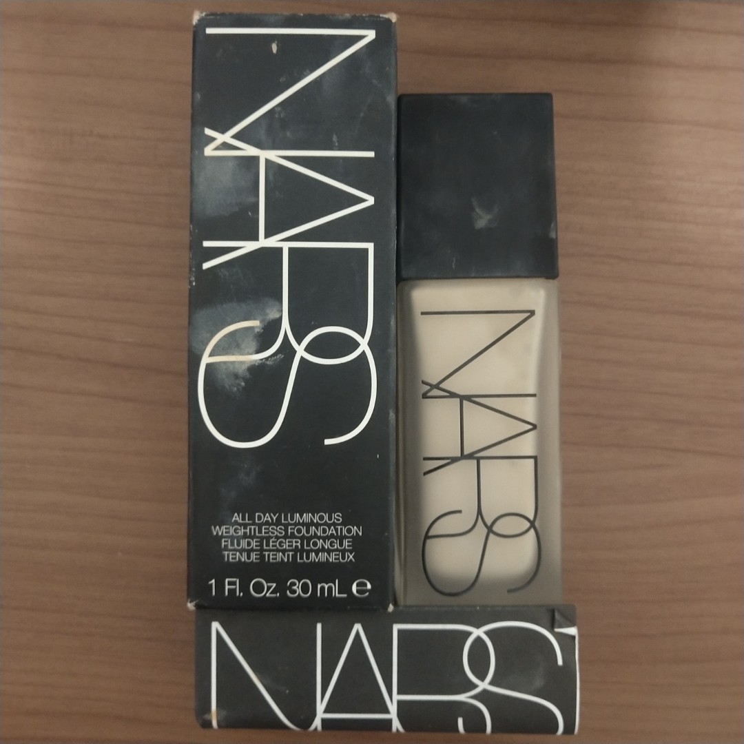 Nars Luminous Weightless Foundation shade Gobi (used 2 pump), Kesehatan ...