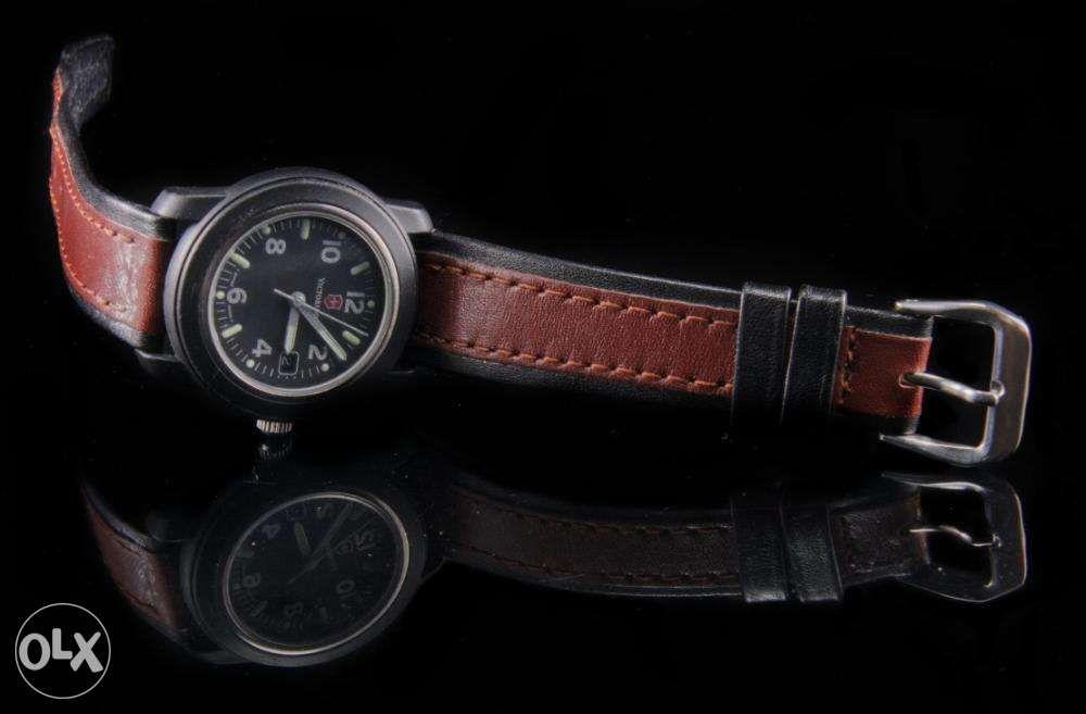 Victorinox Swiss Army Ladies Kids Maroon Leather with Black Border Date ...