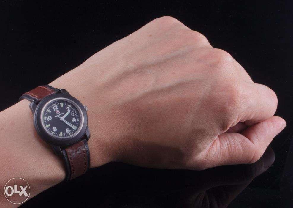 Victorinox Swiss Army Ladies Kids Maroon Leather with Black Border Date ...
