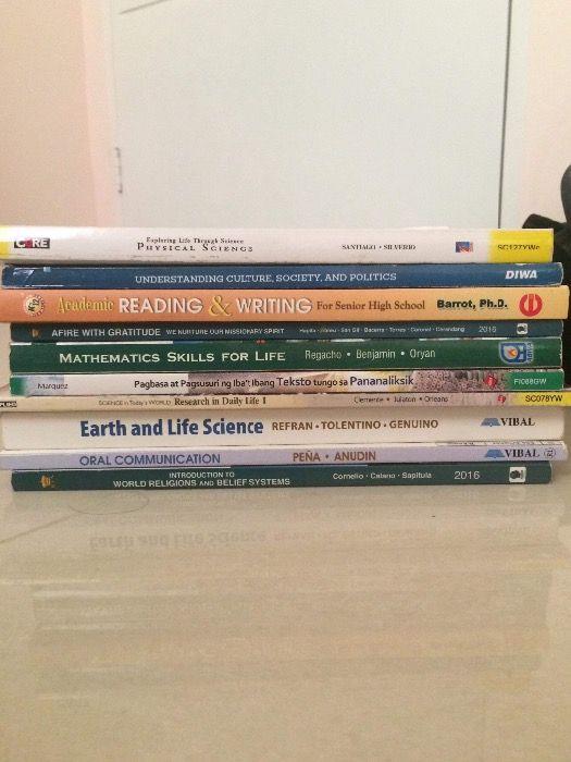 Grade 11 HUMSS textbooks, Hobbies & Toys, Books & Magazines, Textbooks ...