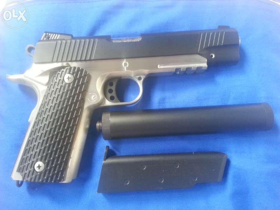 Airsoft GunColtc10aTactical2tone free Sf on Carousell