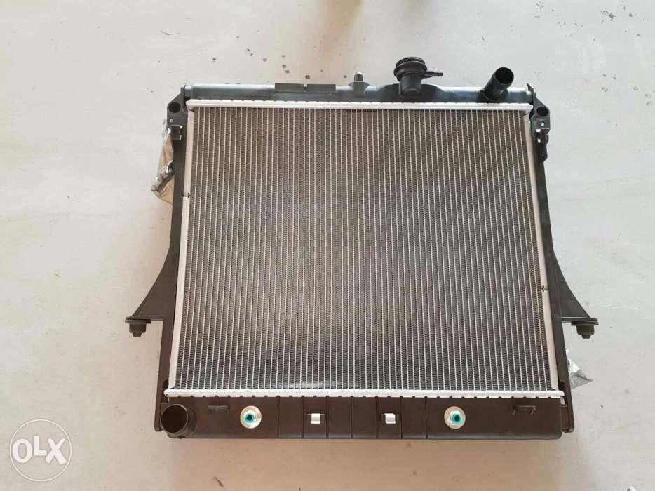 Hummer H3 Radiator Assembly Bnew, Car Parts & Accessories, Engine and ...