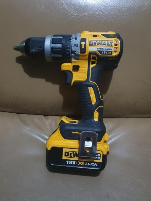 Dewalt DCD796M2 brushless hammer drill driver, Commercial & Industrial ...