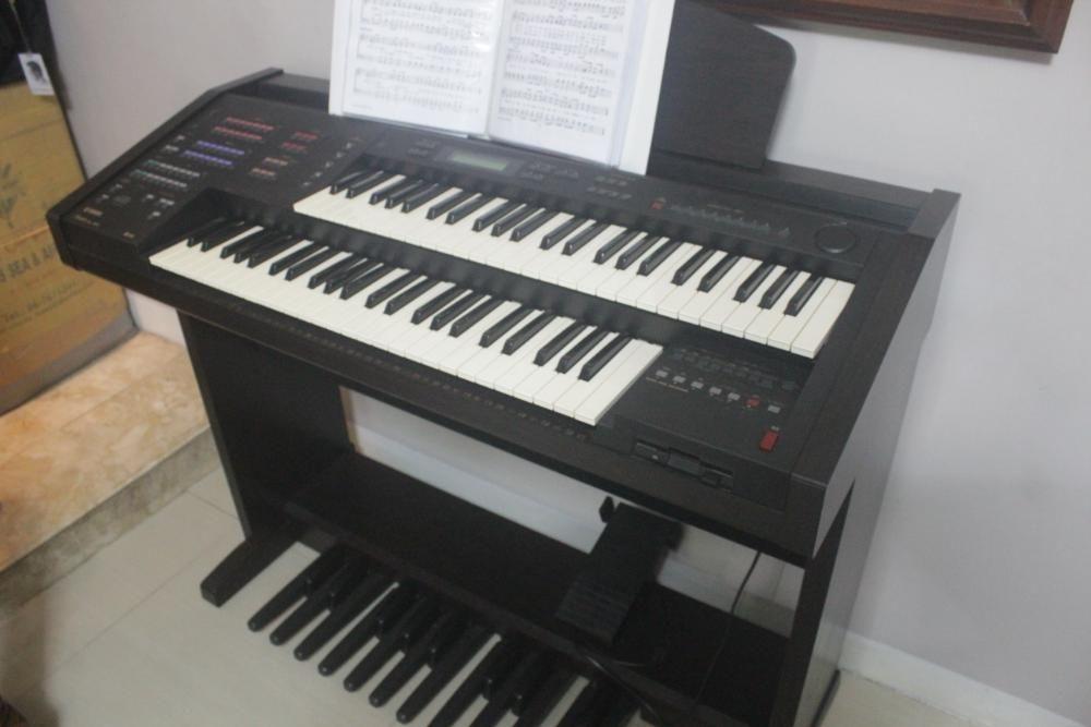 Yamaha Electone EL100 Dual Layer Organ, Hobbies & Toys, Music & Media ...