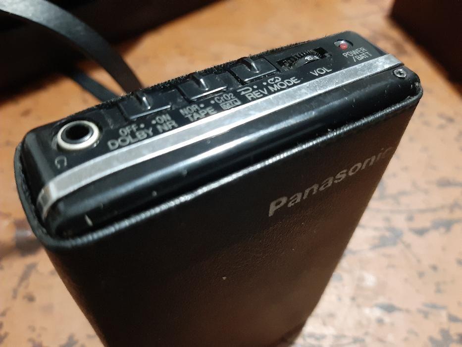 Panasonic walkman with case auto reverse, Hobbies & Toys, Music & Media ...