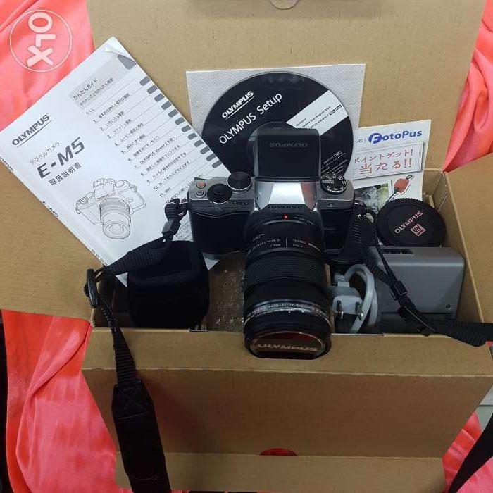 Olympus OMD EM5 with 1250mm Box Mint, Photography, Cameras on Carousell