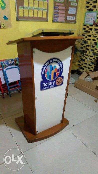 mahogany wood and acrylic combination rostrum lectern podium pulpit ...