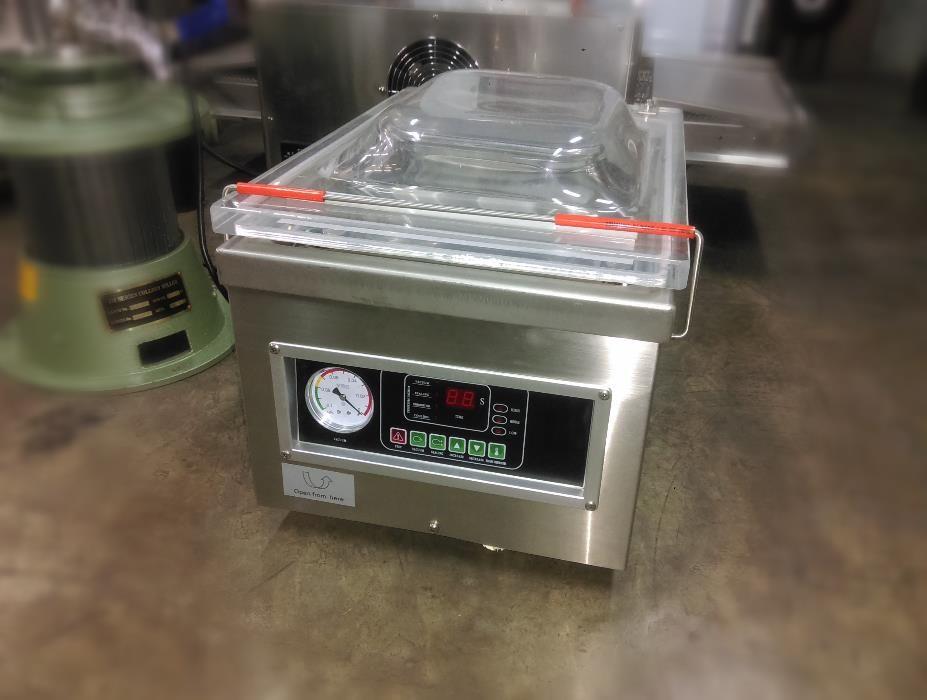 vacuum machine, Furniture & Home Living, Cleaning & Homecare Supplies ...