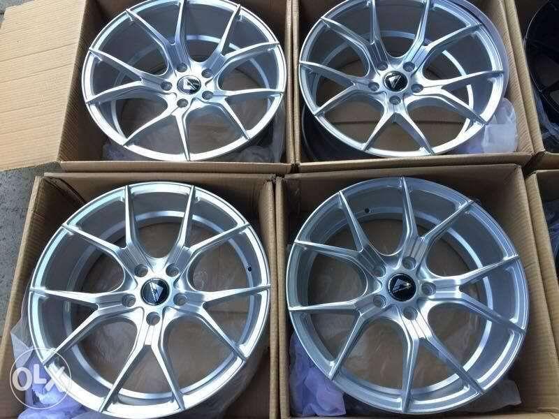 17" Vorsteiner VFF 103 staggered mags 5holes pcd 114 silver, Car Parts & Accessories, Mags and ...