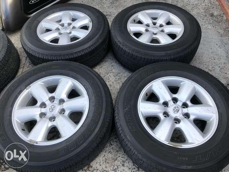 17 Fortuner banana mags 6Holes pcd 139 with bridgestone tires, Car ...