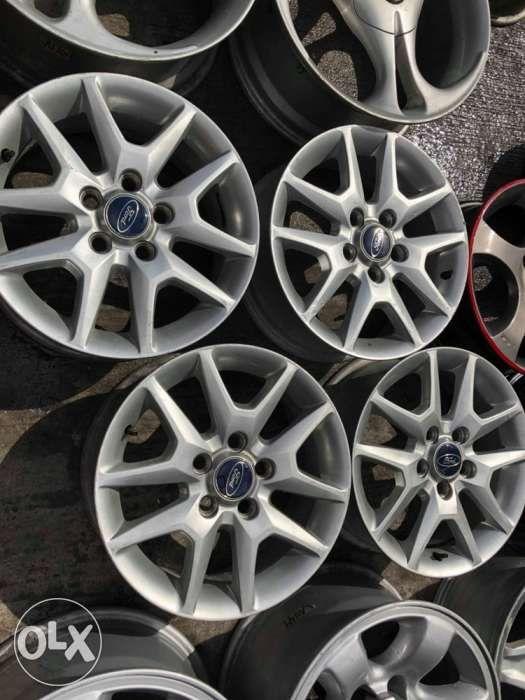 15 Ford Focus mags 5Holes pcd 108 used bodega sale code R53, Car Parts ...