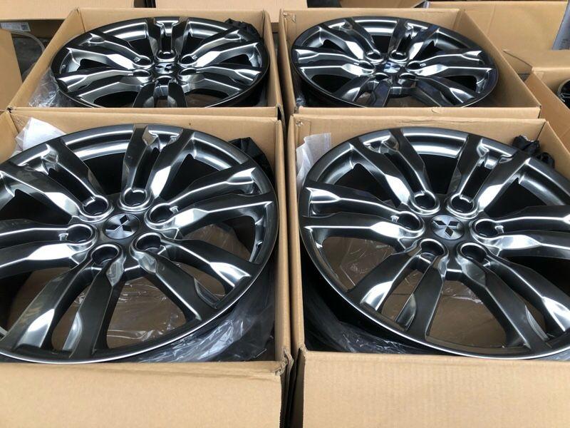 20 Pajero Shogun Mags 6Holes pcd 139 Hyperblack Brandnew mags, Car ...