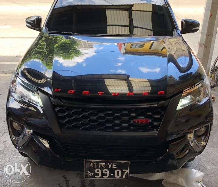 Toyota Fortuner Hood Emblem Black Red Plastic and Sticker, Car Parts ...