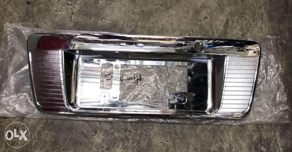 Toyota Hiace 2014 to 2018 Plate Frame Chrome Cover Garnish, Car Parts ...