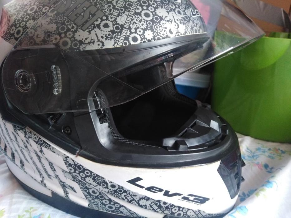Lev 3 fullface helmet, Motorbikes, Motorbike Parts & Accessories ...