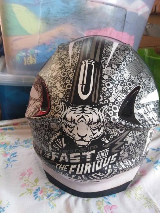 Lev 3 fullface helmet, Motorbikes, Motorbike Parts & Accessories ...