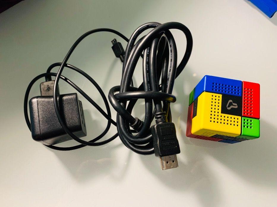 INNOIO mini projector, Audio, Soundbars, Speakers & Amplifiers on Carousell