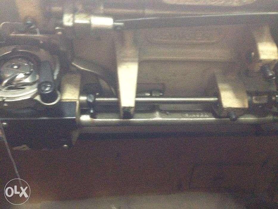 Singer Sewing Machine Discomatic II, TV & Home Appliances, Other Home ...