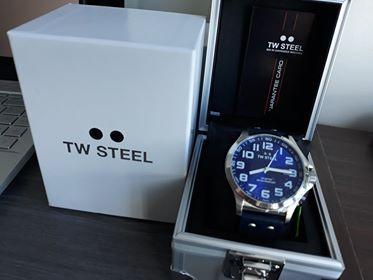 TW Steel Pilot Men's Watch TW401 ORIGINAL, Men's Fashion, Watches ...
