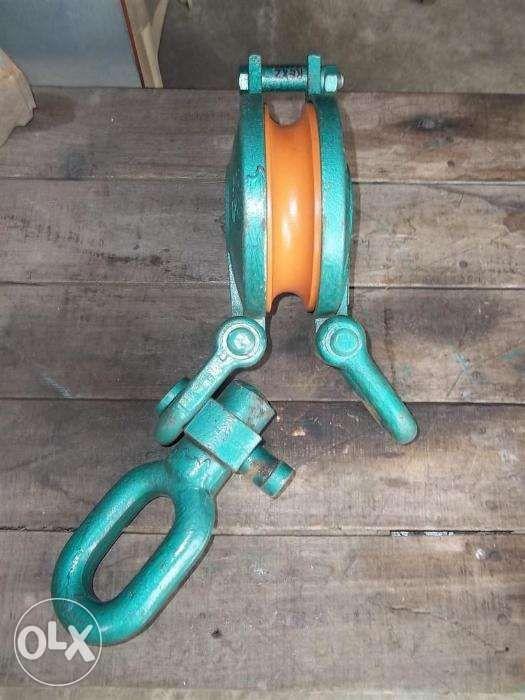 Snatch type Steel Pulley Block with Swivel Eye 5 TON capacity, Men's ...